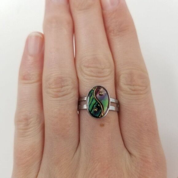 Vintage | Jewelry | Vintageyin Yang Symbol Center Ring Ovalmother Of ...